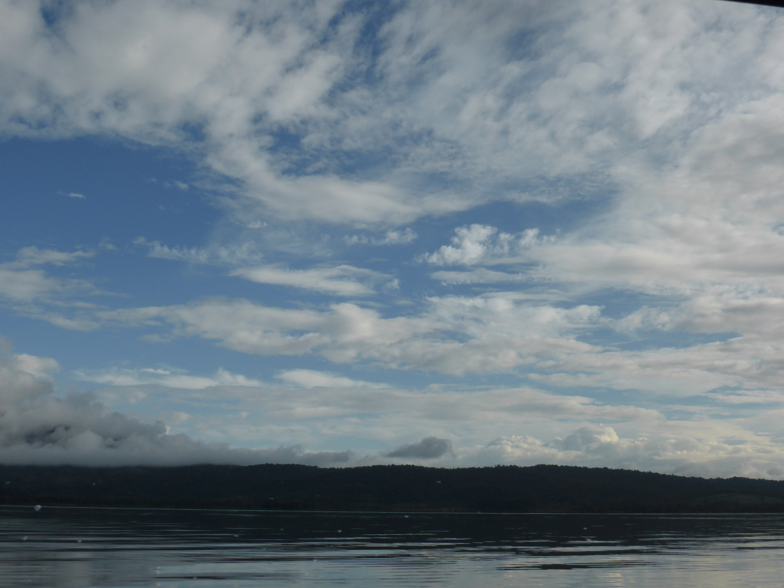 A Picture from Río Dulce, Guatemala - Travel Writing